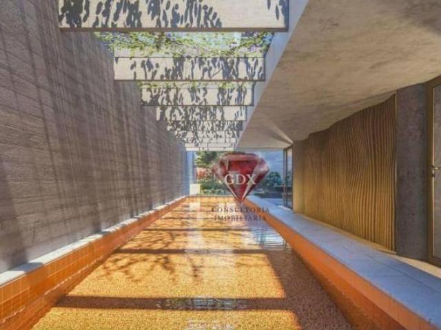 Cobertura nova Jardins com pé direito duplo