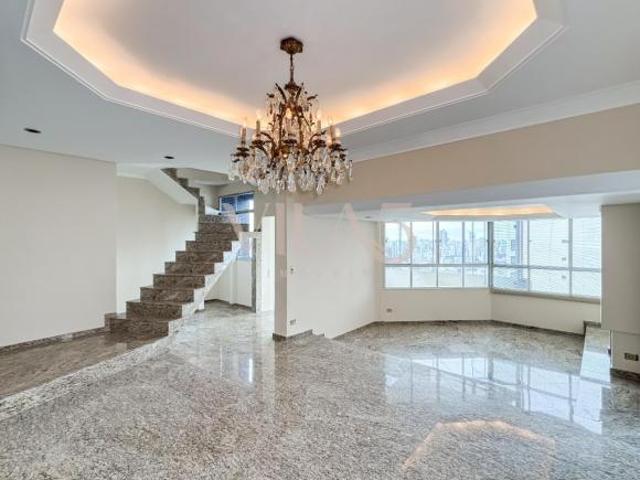 Cobertura no Batel com 400 m² Próximo ao Pátio Batel
