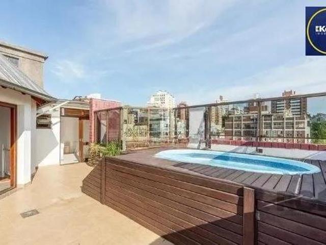 Cobertura no bairro Petrópolis de 2 dormitórios 2 vagas e piscina