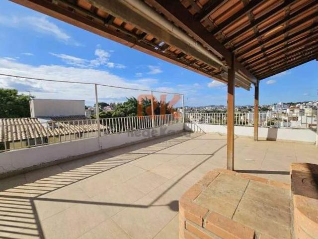 Cobertura no Bairro Santa Amélia – 4 quartos e 138 m²