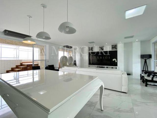 Cobertura no Guarujá, Enseada, Duplex, 4 Quartos, Sendo Suítes e Varanda Gourmet Mercuri Imóveis