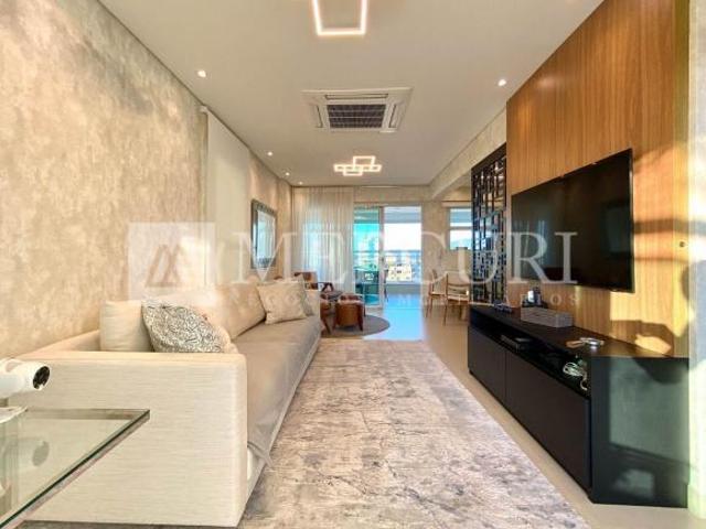 Cobertura no Guarujá, Enseada, Vista Mar, 4 Suítes, Piscina e Churrasqueira Mercuri Imóveis Imob