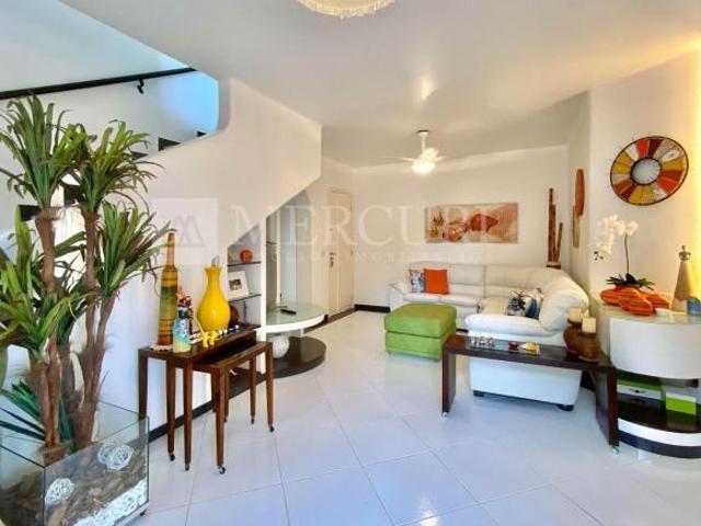 Cobertura no Guarujá, Enseada, 3 Quartos, Sendo 2 Suítes, Sacada, Terraço Vista Mar e Churrasqueira