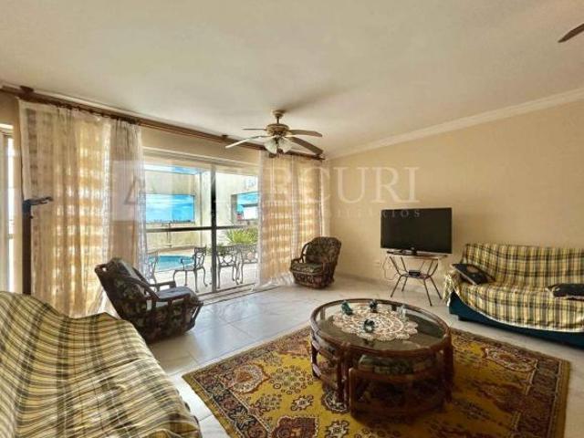 Cobertura no Guarujá, Pitangueiras, 3 Quartos, Sendo 1 Suíte, Piscina e Sacada com Vista para Mata