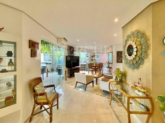 Cobertura no Guarujá, Pitngueiras, 3 Quartos, Sendo Suíte e Varanda Gourmet com Churrasqueira e Pisc