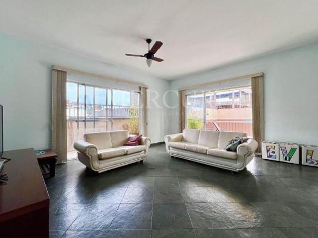 Cobertura no Guarujá, Praia da Enseada, 4 Quartos, Sendo 2 Suítes, Varanda Gourmet e Piscina Mercu