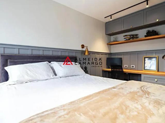 Cobertura no Itaim Bibi 246 m² 4 Dormitórios sendo 2 Suítes, 5 Banheiros, 3 Vagas