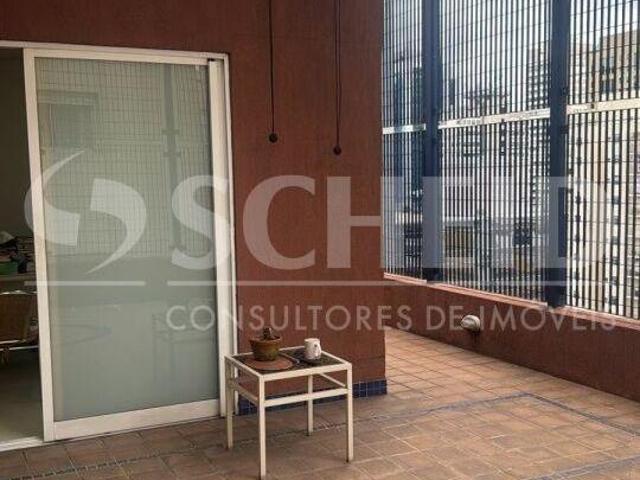 COBERTURA NO ITAIM BIBI COM 300M² E AMPLO TERRAÇO