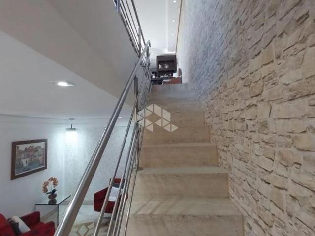 Cobertura no menino Deus com três dormitórios, duas suítes master e três garagens
