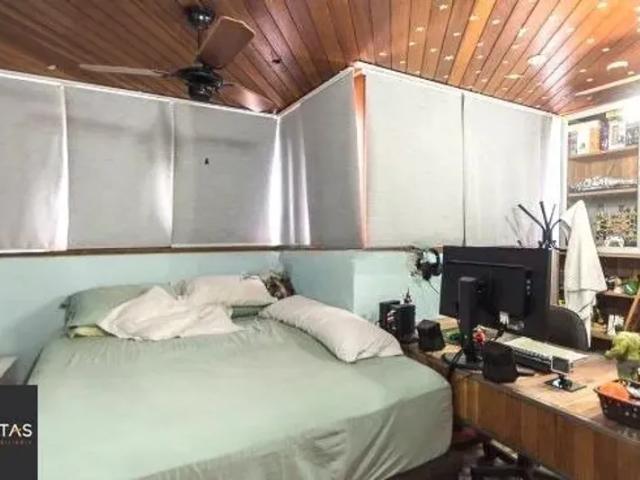 Cobertura no Menino Deus de 3 dormitórios e vaga