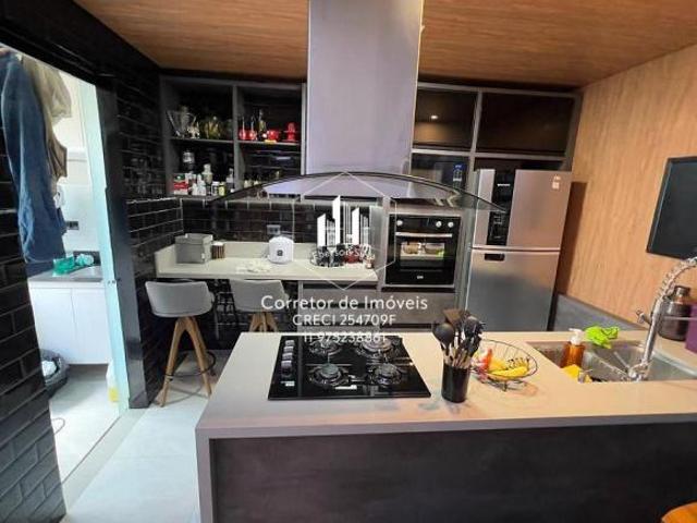 Cobertura no Pitangueiras I com 160²m Porteira Fechada
