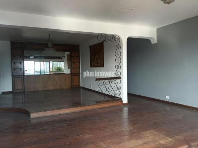 Cobertura nobre e tradicional no Alto da Boa Vista