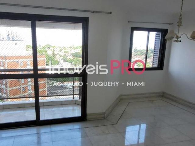 Cobertura na Saúde com 200m², 2 quartos, 3 vagas e piscina