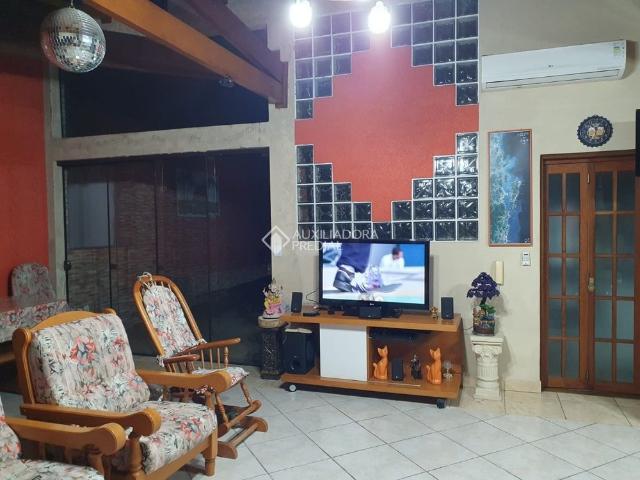Cobertura s/Condomínio com 3 quartos e 330m² para alugar em Vila Jardim América, Cachoeirinha