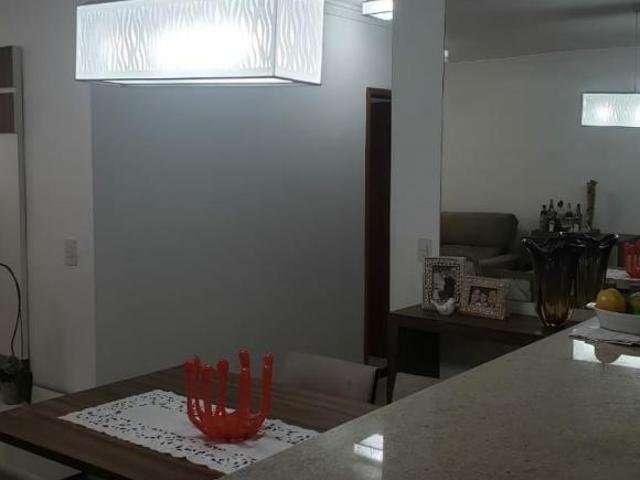 Cobertura sem condomínio com 3 dormitórios sendo 1 suíte com 170 m2, e 2 vagas Bairro Campestre