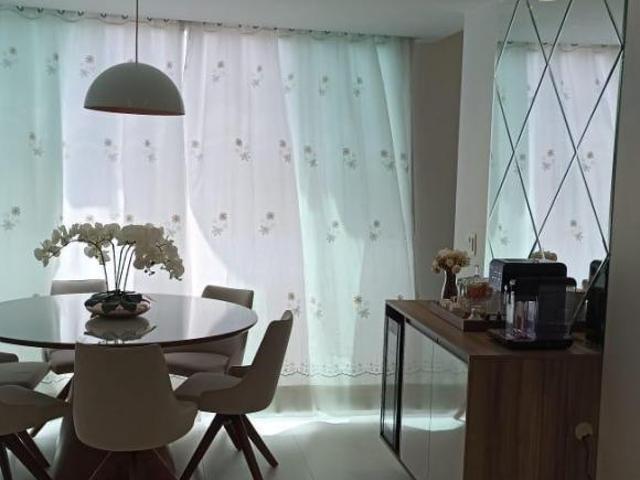 Cobertura impecável, do tipo sem condomínio, no Jardim Bela Vista, em Santo André, com 224m²