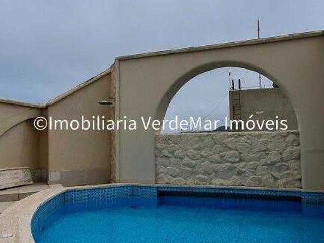 Cobertura Pozzani À VENDA na praia de Enseada, região da Brunella