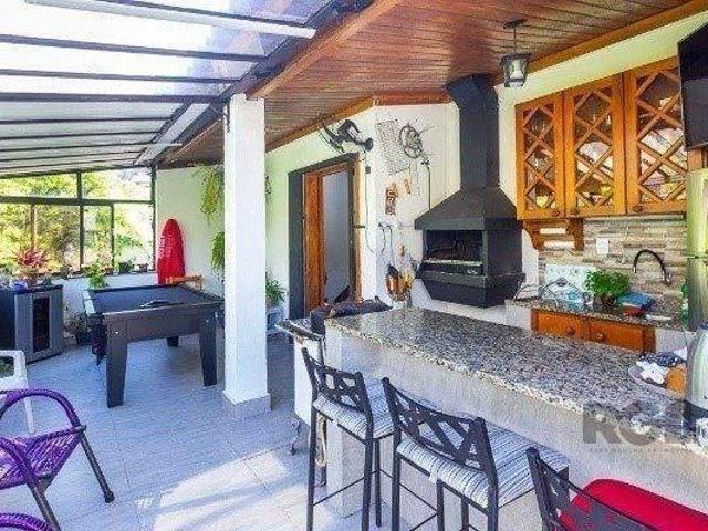 Cobertura para Venda 100.94m², 3 dormitórios, sendo 1 suites, 2 vagas Petrópolis