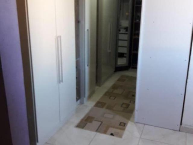 Cobertura para Venda 239.8m², 3 dormitórios, sendo 1 suites, 2 vagas Cristal