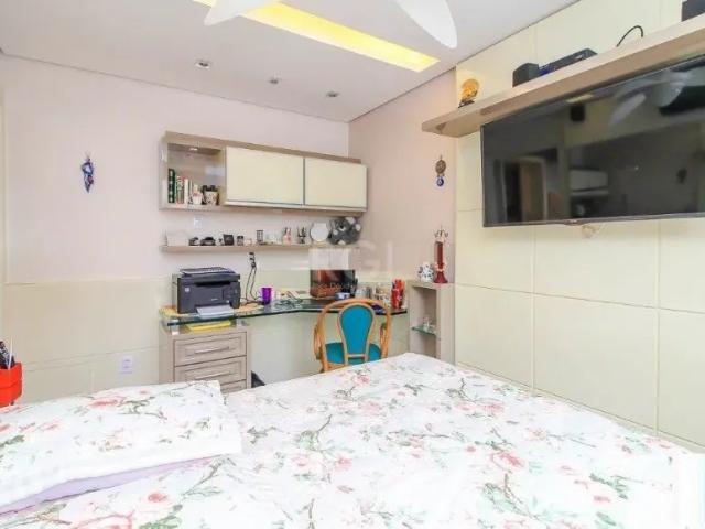 Cobertura para Venda 252m², 3 dormitórios, sendo 1 suites, 2 vagas Menino Deus