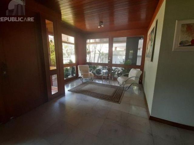 Cobertura para Venda 281.25m², 3 dormitórios, sendo 1 suites, 2 vagas Cristo