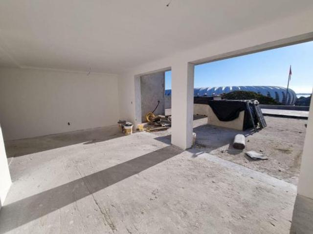 Cobertura para Venda 303.18m², 3 dormitórios, sendo 1 suites, 2 vagas Menino Deus