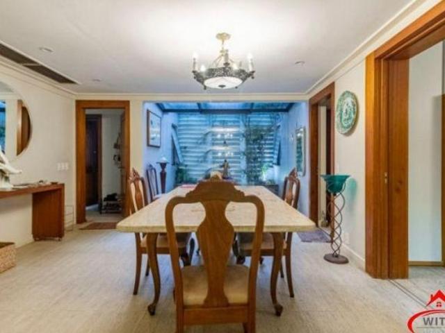 Cobertura para Venda 304.71m², 3 dormitórios, sendo 1 suites, 2 vagas Bela V