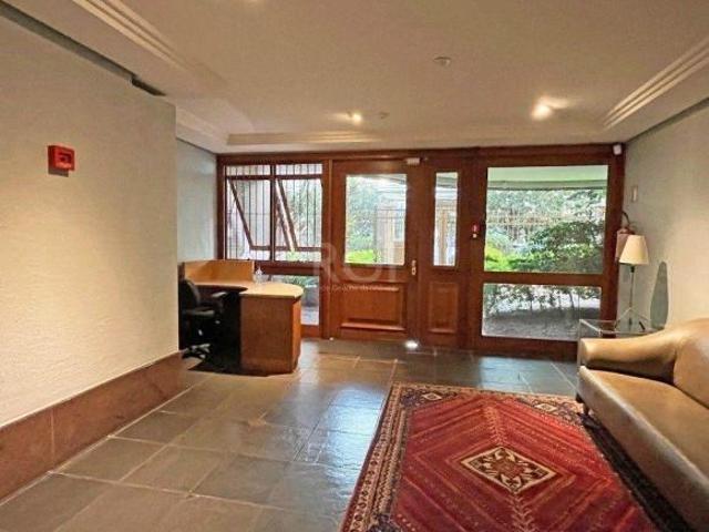 Cobertura para Venda 327m², 3 dormitórios, sendo 3 suites, 5 vagas Petrópolis