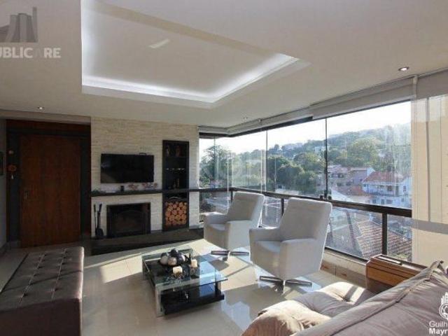 Cobertura para Venda 350m², 3 dormitórios, sendo 1 suites, 2 vagas Teresópol