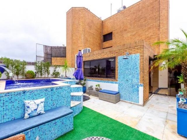 Cobertura para venda com 3 quartos, sendo 1 suíte, 195m²