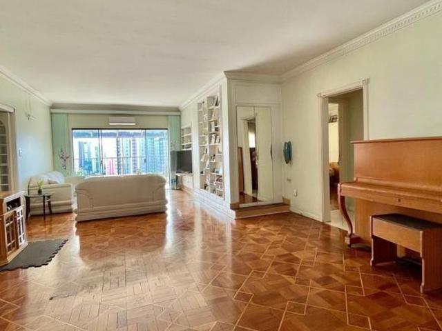 Cobertura para venda com 3 quartos, sendo 2 suítes, 270m²