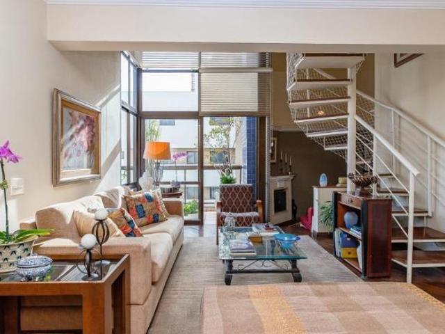 Cobertura para venda com 3 quartos, 297m²
