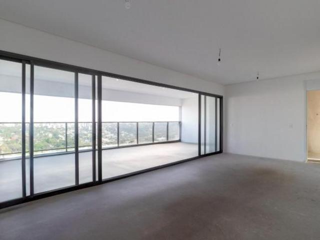 Cobertura para venda com 4 quartos, sendo 4 suítes, 360m²
