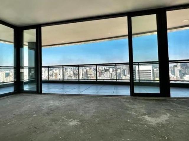 Cobertura para venda com 4 quartos, sendo 4 suítes, 324m²