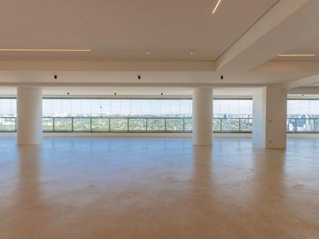 Cobertura para venda com 5 quartos, sendo 5 suítes, 839m²