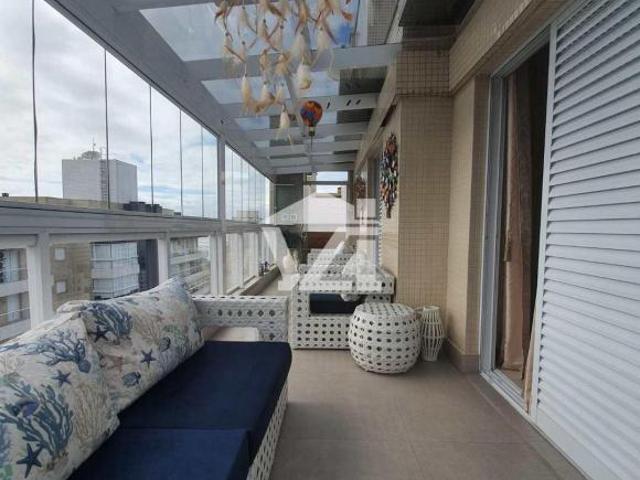 Cobertura para venda e aluguel em Centro de 271.00m² com 4 Quartos, 3 Suites e 4 Garagens