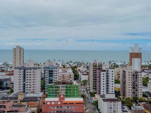 Cobertura para venda e locação em Enseada com 5 quartos, sendo 2 suítes, 382m²