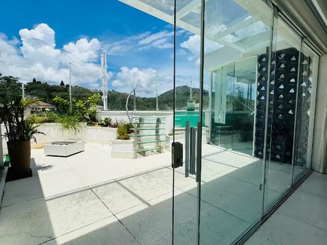 Cobertura para Venda em Teresópolis/RJ Várzea 4 Quartos