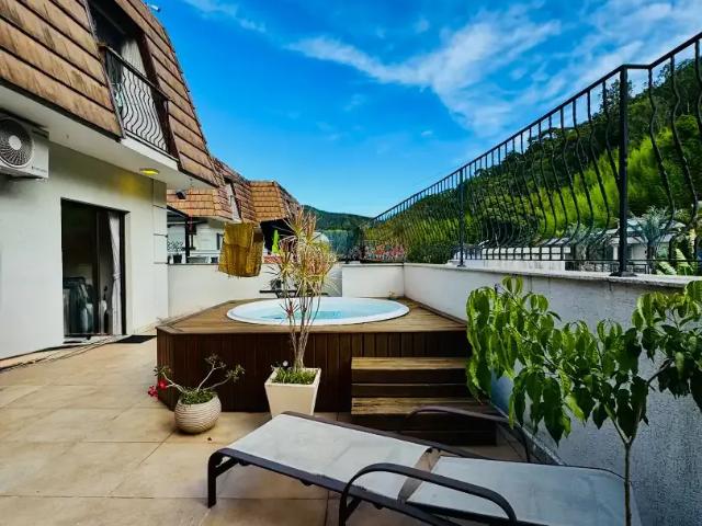 Cobertura para Venda em Teresópolis/RJ Várzea 3 Quartos