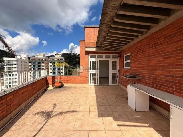 Cobertura para Venda em Teresópolis/RJ Várzea 3 Quartos