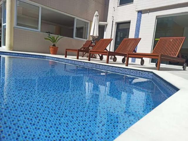 Cobertura para Venda em Ubatuba/SP Barra da Lagoa 4 Quartos