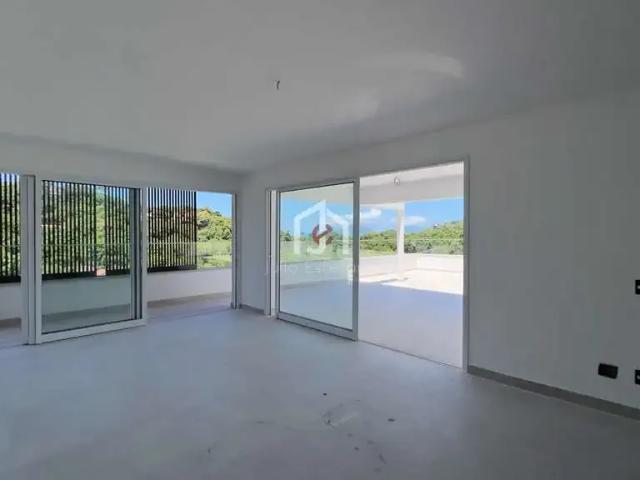 Cobertura para Venda em Ubatuba/SP Itaguá 3 Quartos