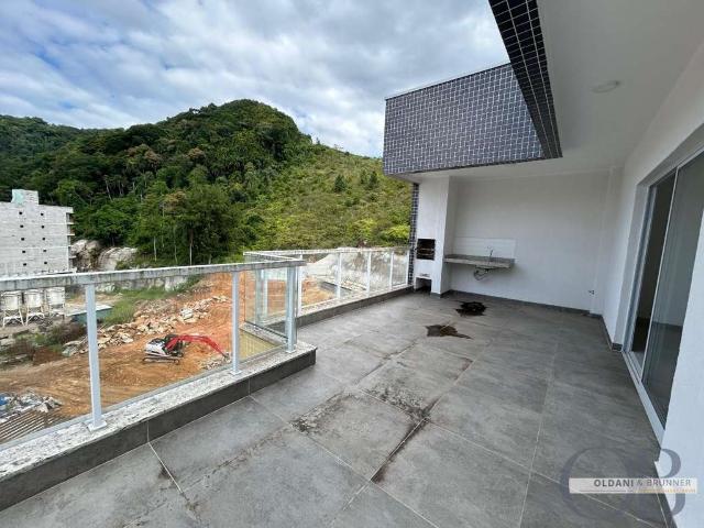 Cobertura para Venda em Ubatuba/SP Praia Grande 3 Quartos