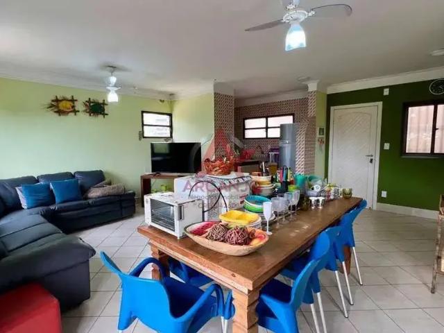 Cobertura para Venda em Ubatuba/SP Praia Grande 3 Quartos