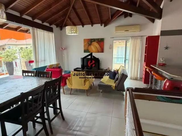 Cobertura para Venda em Ubatuba/SP Praia Grande 3 Quartos