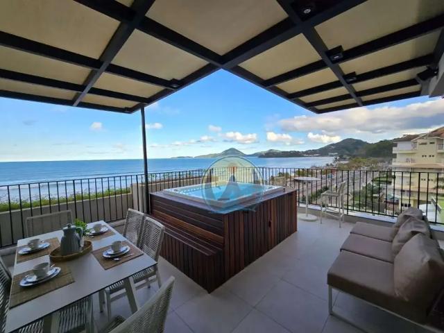 Cobertura para Venda em Ubatuba/SP Praia Grande 3 Quartos