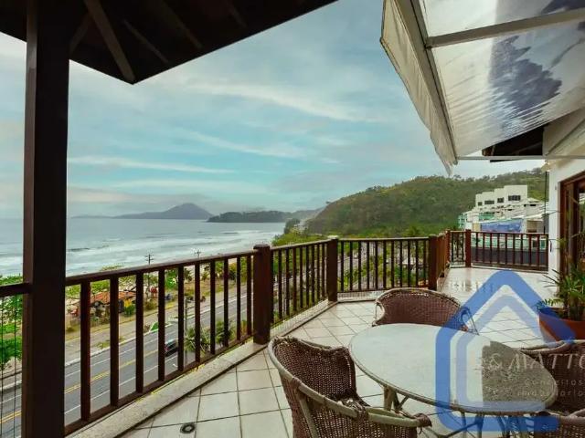 Cobertura para Venda em Ubatuba/SP Praia Grande 3 Quartos
