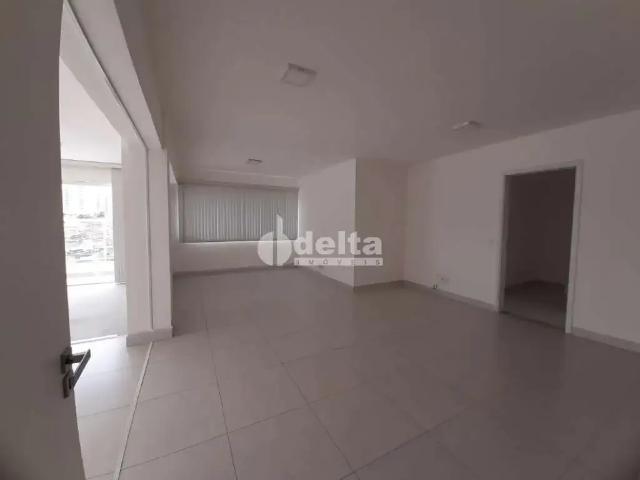 Cobertura para Venda em Uberlândia/MG Saraiva 4 Quartos