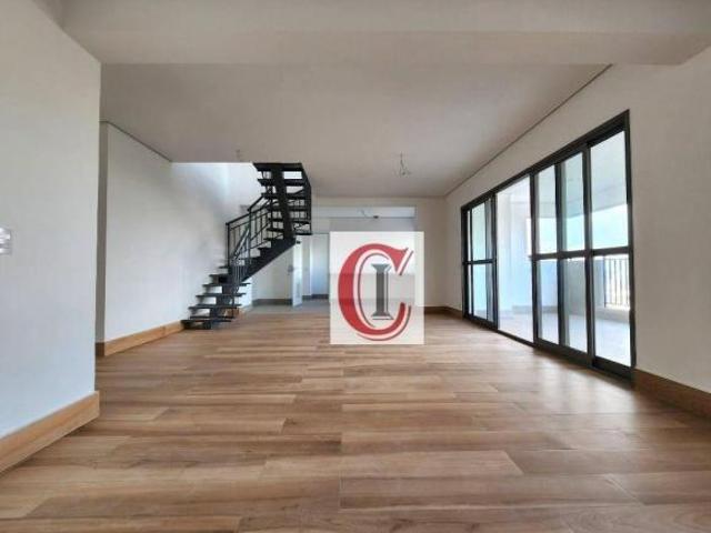 Cobertura para venda em Vila Gilda de 277.00m² com 3 Quartos, 3 Suites e 3 Garagens