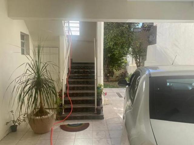 Cobertura para venda em Vila Pelicano de 250.00m² com 3 Quartos, 1 Suite e 4 Garagens